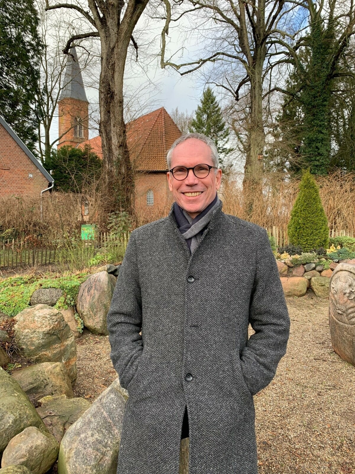 Die Kirchengemeinde Schönwalde verabschiedet Pastor Dr. Arnd Heling ...